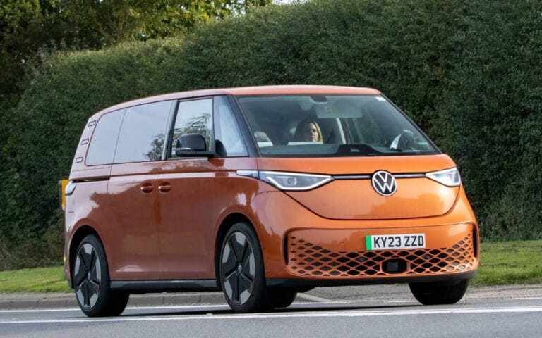 Le retour du mythique Combi en version électrique : révolution ou ...